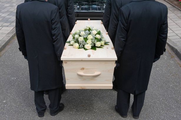 "Dead" woman 'wakes up' in body bag on way to her own funeral in ...